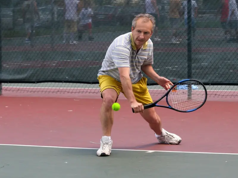 Stem Cell Therapy for Elbow Pain Relief | NeoGenix Stem Cells